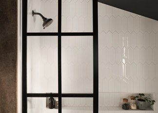 Hydro Energetix Eight-Function 5" Diameter Spray Head Standard – Moen